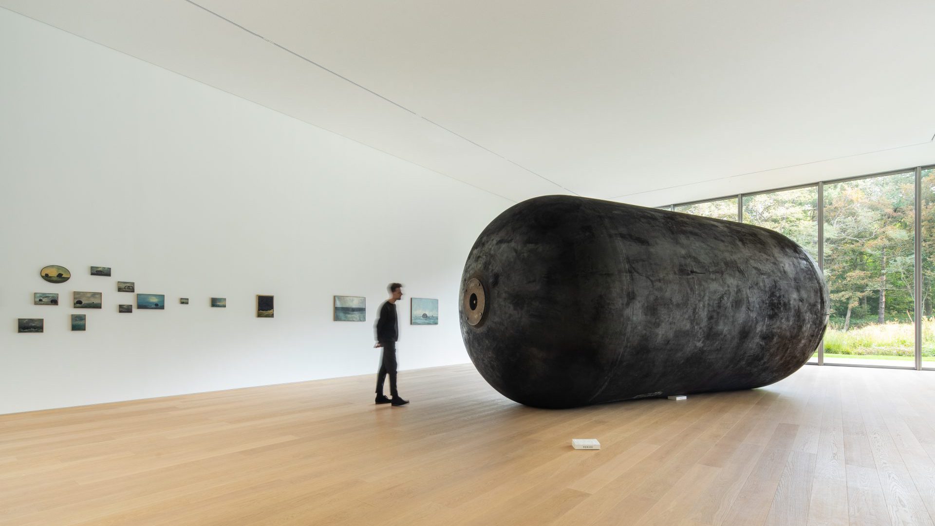 Fiona Banner - P E R I O D - Museum Voorlinden